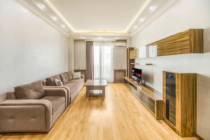 Cozy & Central Stay For Couples And Families - Yerevan