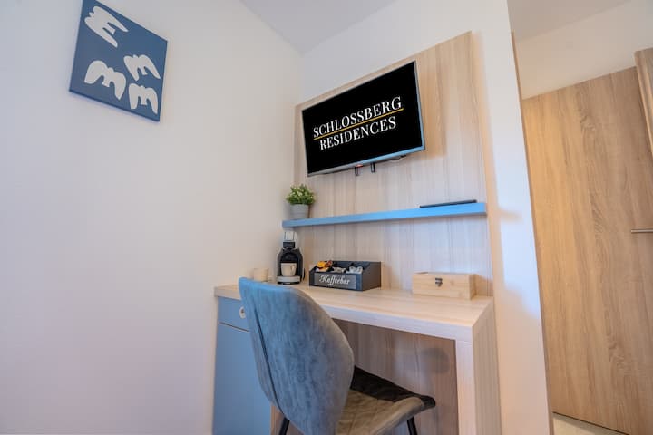 Schlossberg Residences: Design Studio-apartment - Meckenbeuren