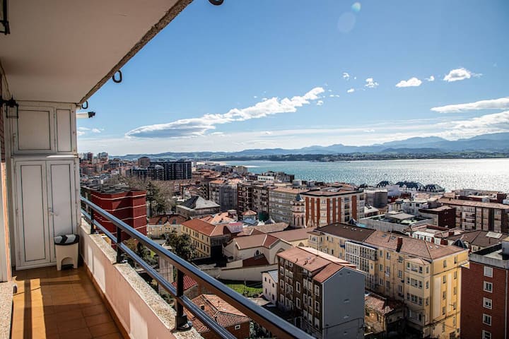 Vistas A La Bahía En Pleno Centr - Santander