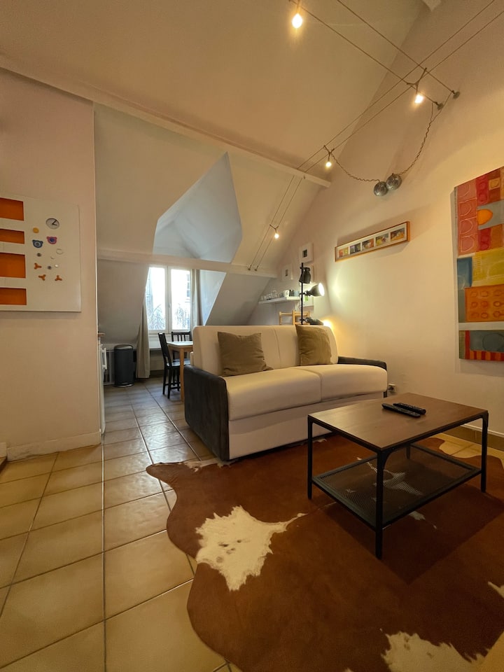 Cosy Appartement Place Des Abbesses-sacré-cœur ! - Paris