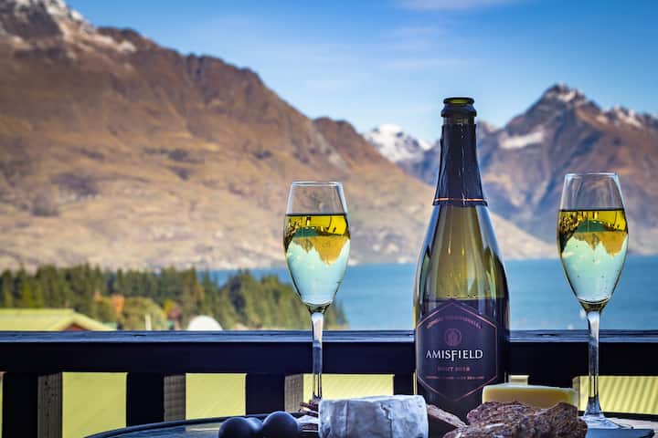 Central Flat With Amazing Vistas - Queenstown