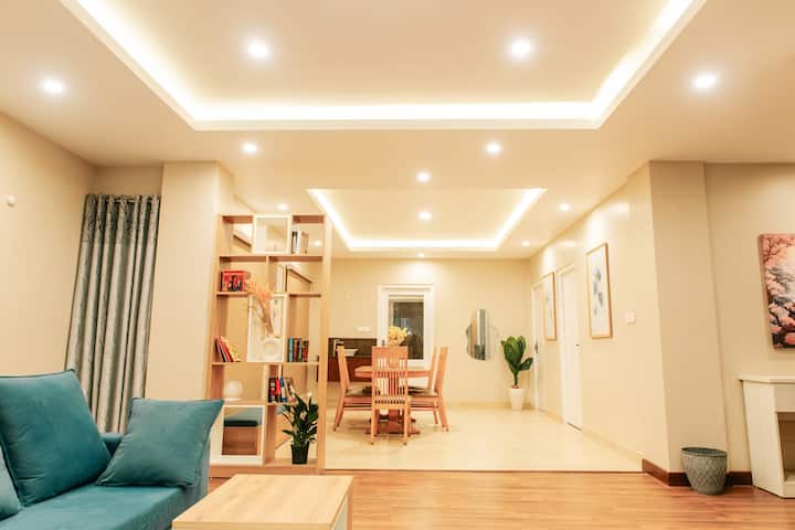 Hidden Gem 2bhk Spacious And Modern - Népal