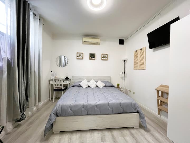 "La Casetta"pied-à-terre/metro C/tram Staz.termini - Rome