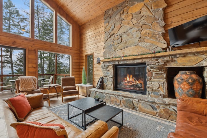 Big Mountain Home With Private Spa - 4 Bedroom/3ba - Whitefish, MT