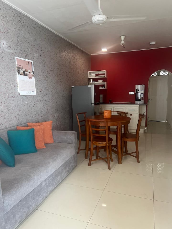 Cosy 2 Bedroom In Bambalapitiya - Colombo