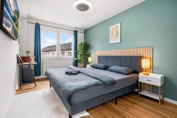 Perfect For 6 Guests! Balcony - Parking - Smart Tv - 에센