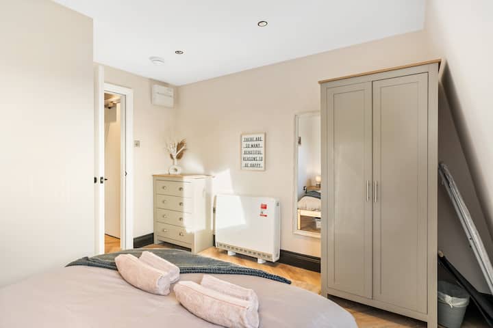 Hove Flat | Long Stays Discounts - Brighton