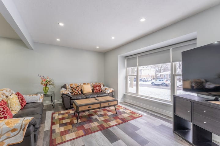 Cozy 3-bedroom Bungalow Escape - Mississauga
