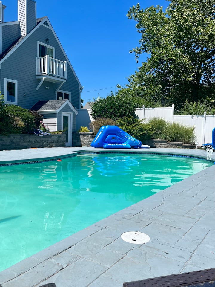 Coastal Retreat With Ocean Views - Scituate, MA