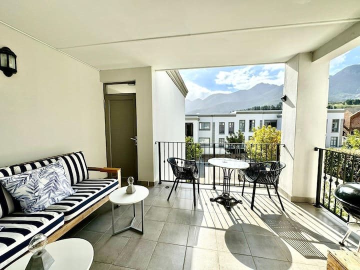 Close To Town With Great Views - Franschhoek