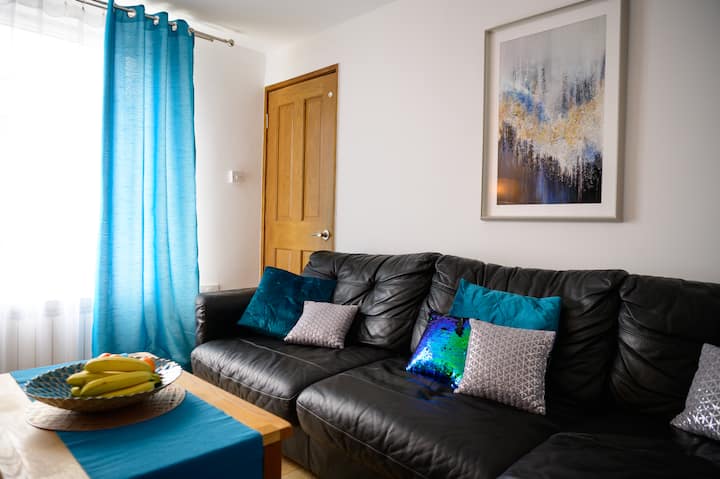 3-bed With 2x Space Driveway&garden/easy M1 Access - Nottingham