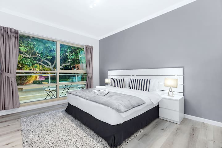First Class | 2br | Serene Luxury Retreat - Dubai Marina