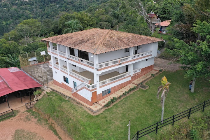 Hacienda La Perla - Piedecuesta