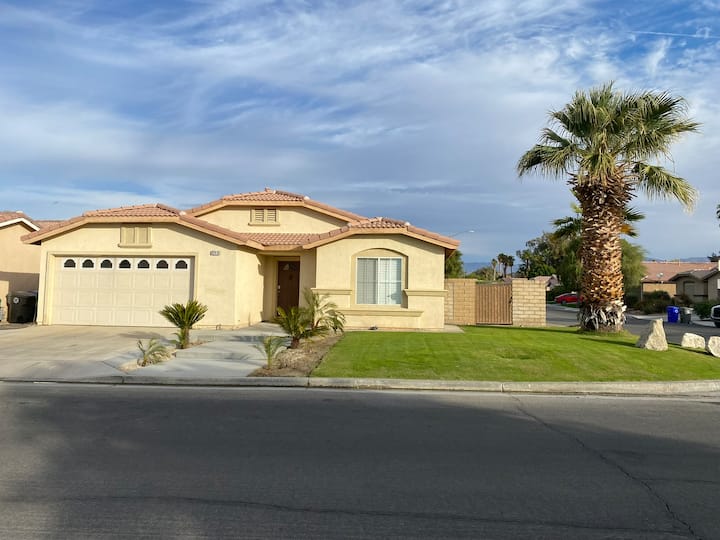 Walking Distance To Stagecoach - Coachella, CA