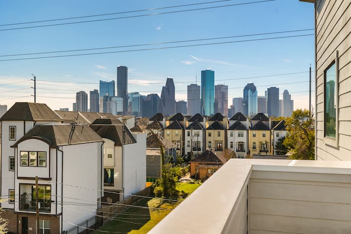 City Views | Rooftop - Houston, TX