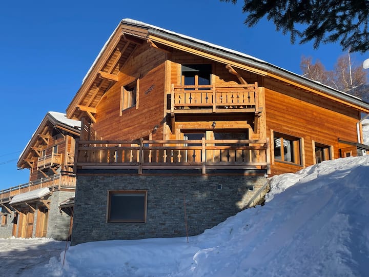 Chalet Aux Pieds Des Pistes , Parking Privé Sauna - Les Deux Alpes