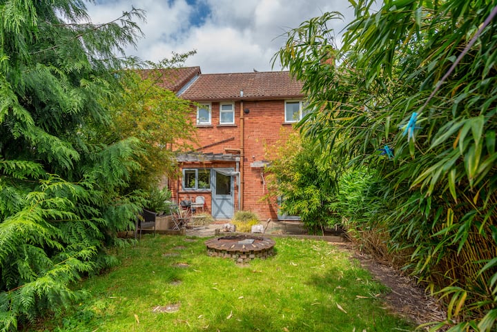 Cosy Spacious Garden House In Bridgnorth - Bridgnorth