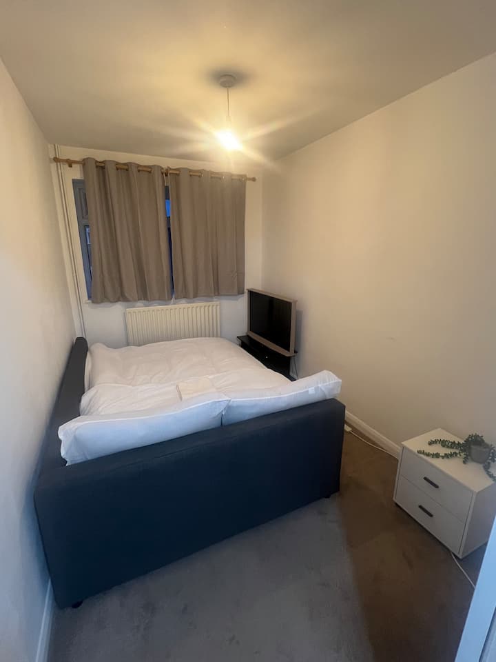 L Shaped Sofa Bed With Tv (Read Description Pls) - Ruislip