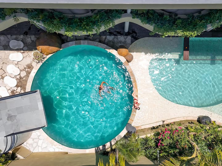 Grand Smart Suite Double With Bathtub In Seminyak - Seminyak