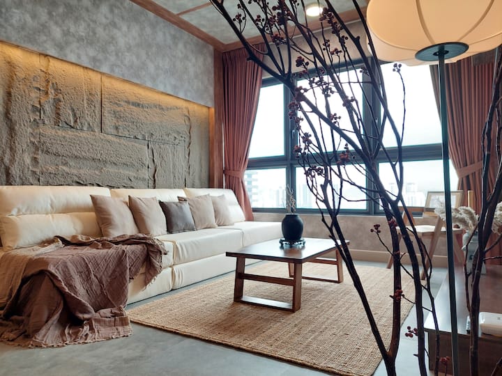 A Home Of Rustic Elegance, 48th Floor, 2 Car Parks - Kuala Lumpur