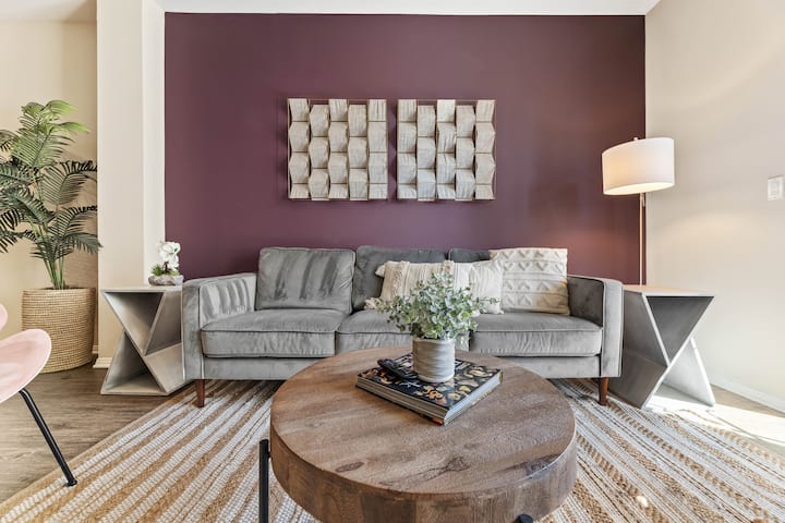 Spacious Home-central Oc-pool+gym+spa & Ev Charger - Costa Mesa, CA