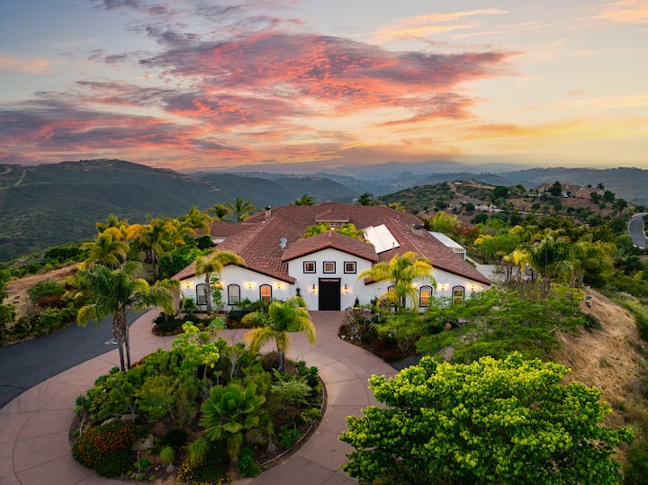 Luxury Hill Top Estate In Vista - Bonsall, CA