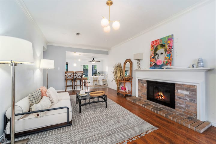 City Center 3b2b Fenced Backyard One Story 77041 - Houston, TX