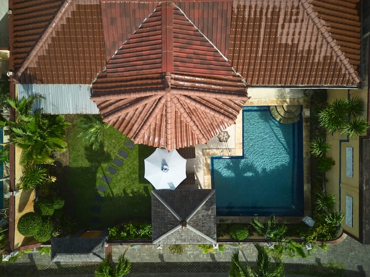 Your Corner Of Paradise In Bali - Kuta Selatan