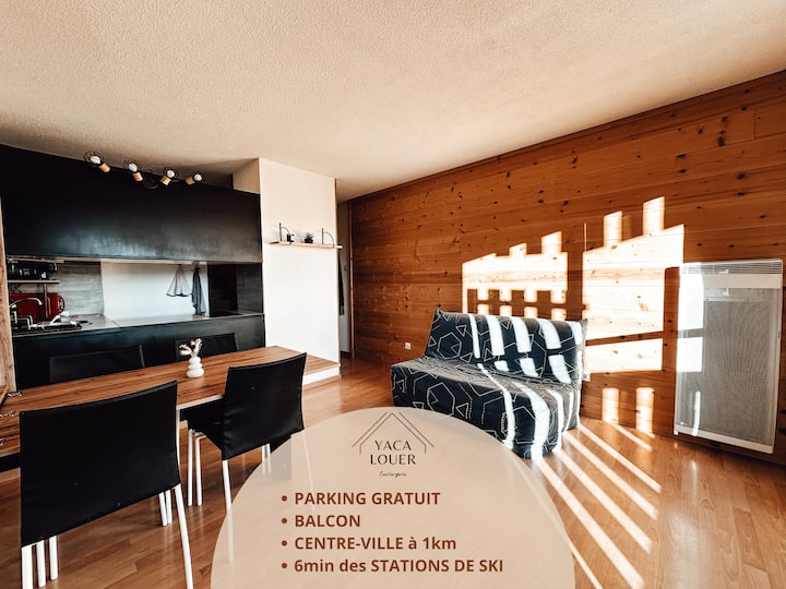 Charmant Appartement - Parking Privatif - Balcon - Llívia