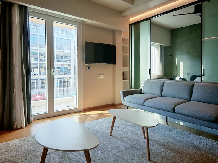 Premium City Centre Apartment, 100mbps - Athènes