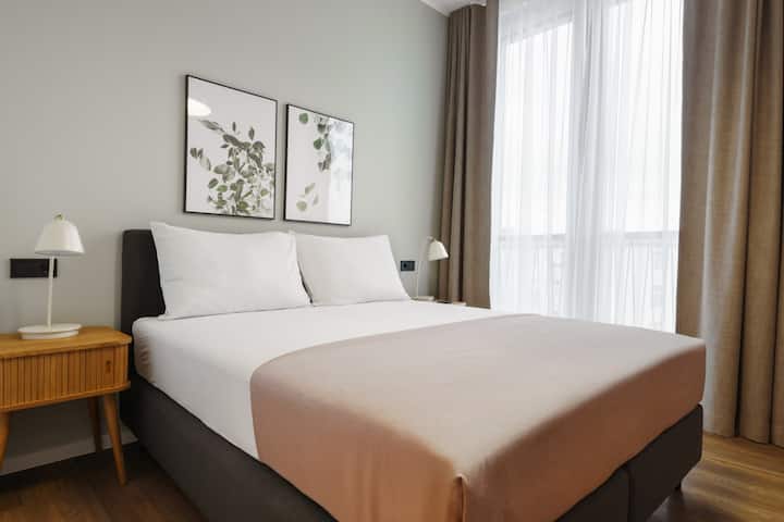 Limehome Berlin Sybelstraße | Economy Suite (Lt) - Berlin