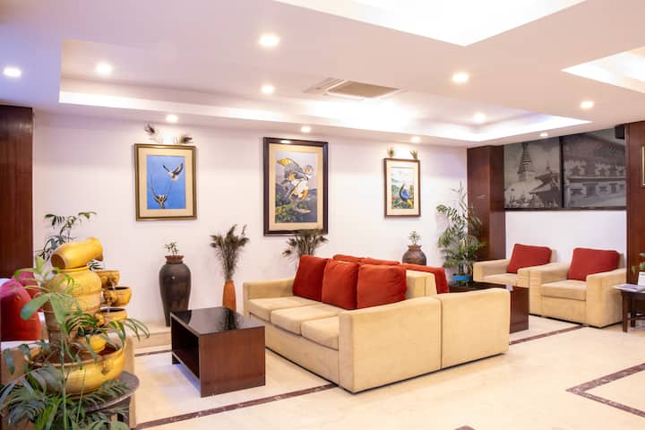 Private Double Deluxe Room At Hotel Monty's - Kathmandu