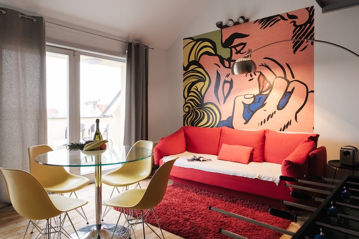 2bdr Rooftop Ac & Terrace & Foosball: City Center! - Prague