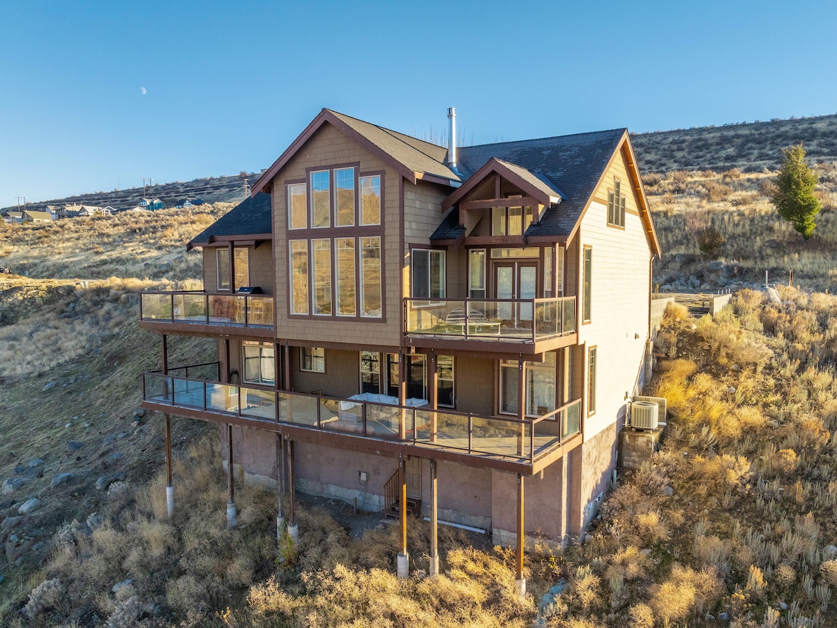 Private Sun Cove Getaway Views, Boat Launch & Pool - Houses for Rent in ...