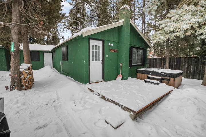 Moose's Caboose+hotub+wifi+ac+ - Island Park, ID