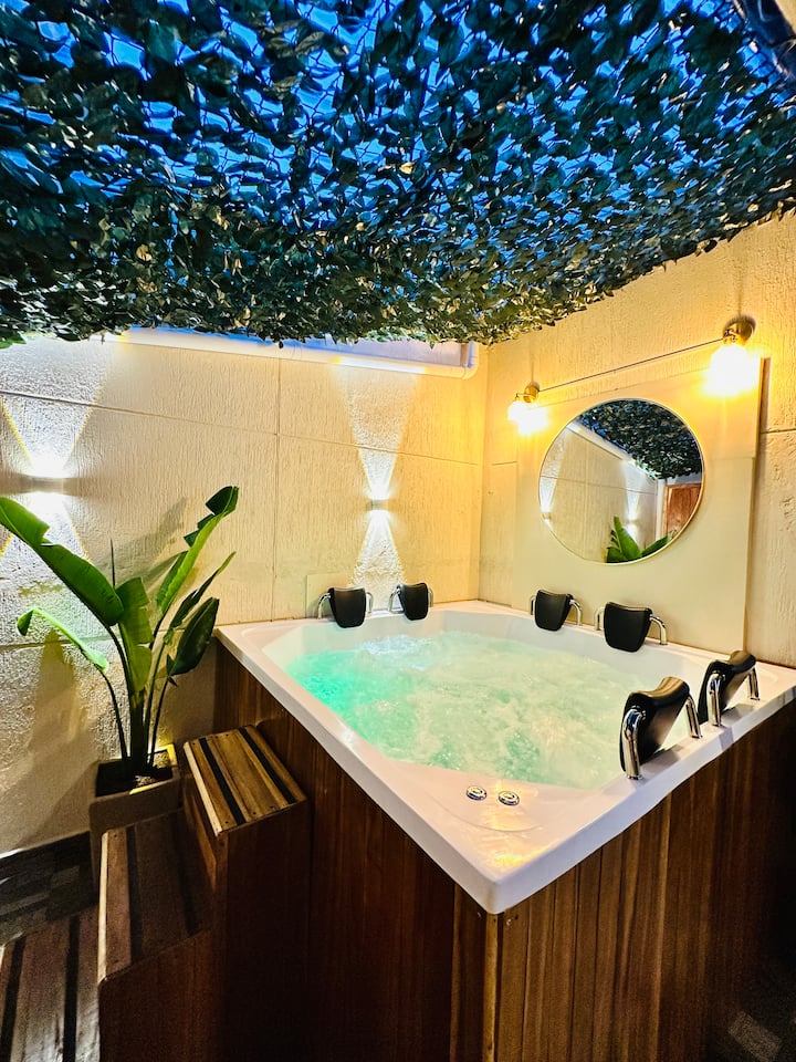 Casa Boutique La 70 - 6br And Jacuzzi - Medellín