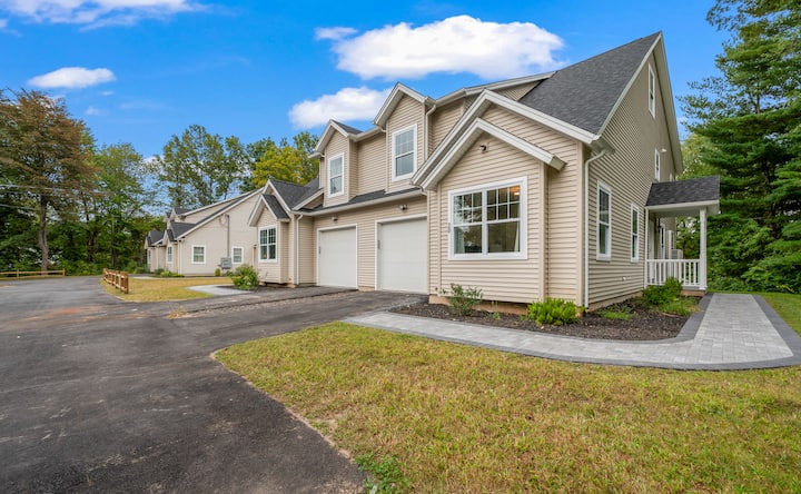 Luxury 5br Home In Central Bloomfield Spot - Bloomfield, CT