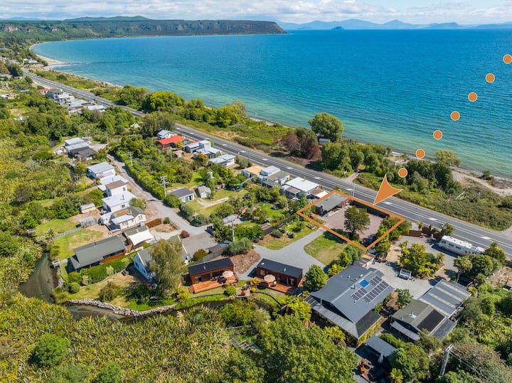 Streamside Fisherman's Cabin - Waitahanui, Taupo - Lake Taupo