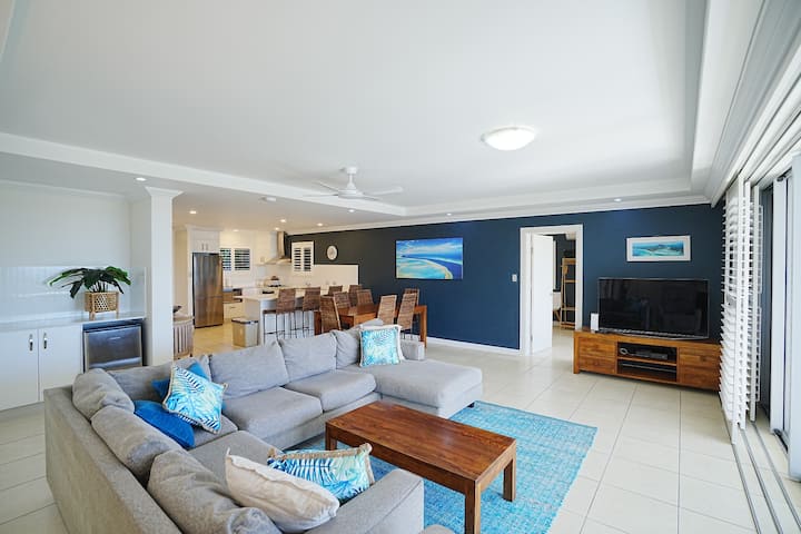 Blue Water Views 1 - Hamilton Island