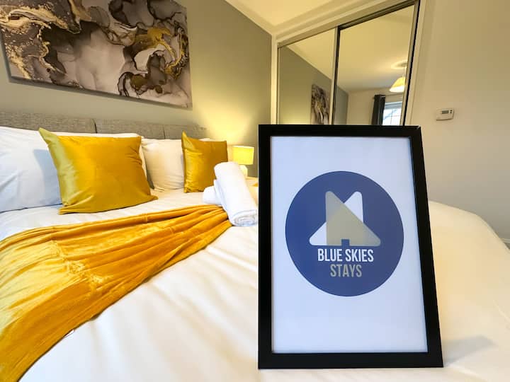 No. Nine By Blue Skies Stays - Stockton-on-Tees