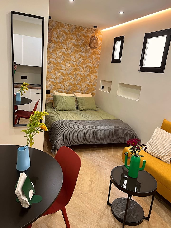 Lujoso Estudio En Plaza Cascorro! -