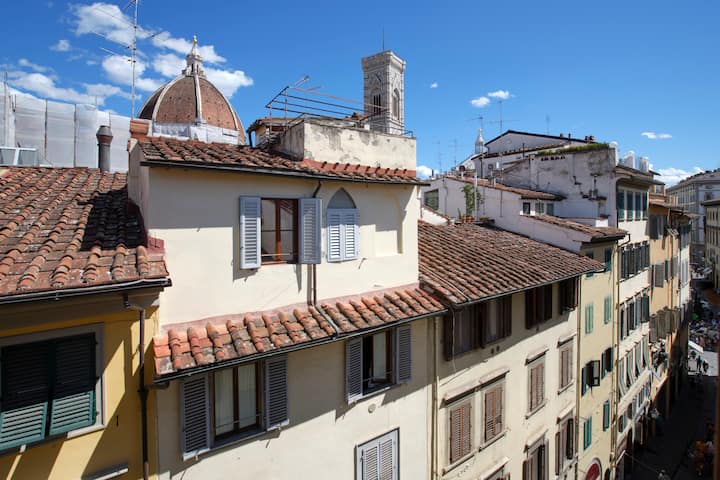 A Deux Pas Du Dôme - Firenze