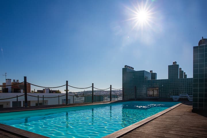 Large 2bed 2bath Balcony And Ac Meia Praia - Lagos