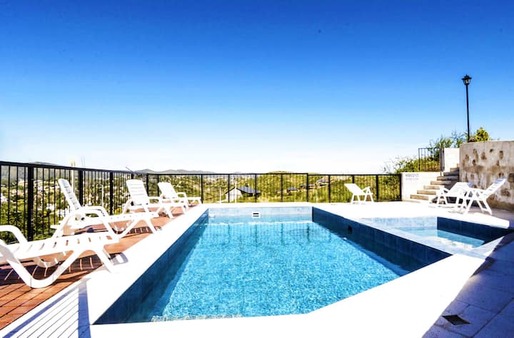 Escapada A La Sierra Con Vistas úNicas Y Quincho - Villa Carlos Paz