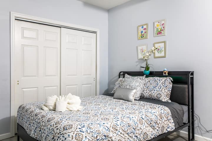 Stylish Room Your Gateway To Nyc - Jersey City, NJ