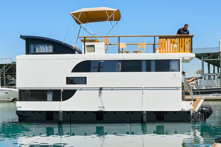 Luxury Boat Home | Downtown Sausalito | Bay Views - Sausalito