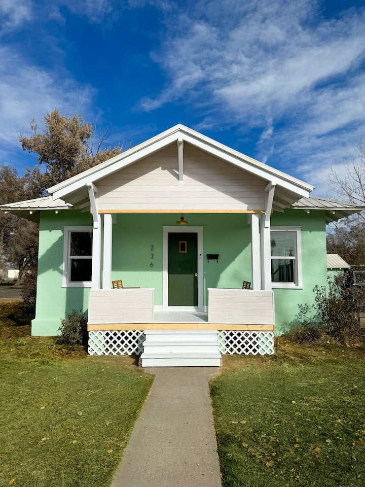 The Green And Gold House - Montrose, CO