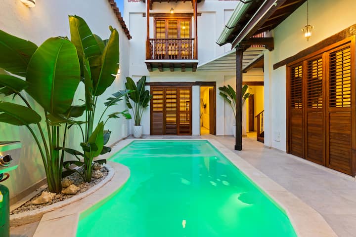 Super Luxury 7 Bedroom Mansion In Old City - Cartagena, Colombia