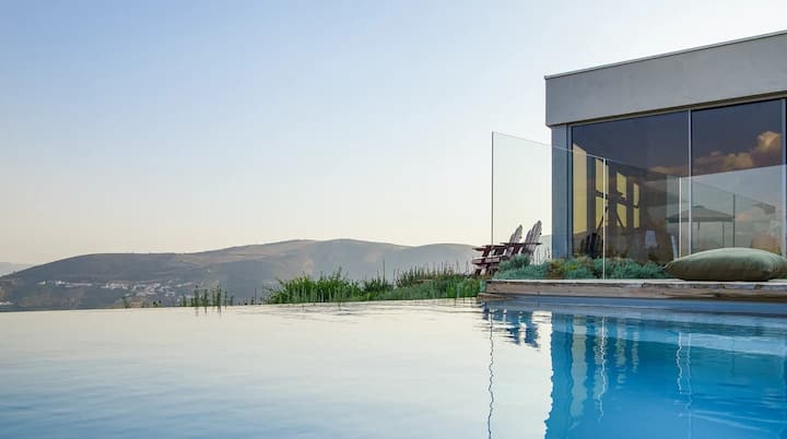 Villa With Magical Views Of The Douro Valley - Pinhão