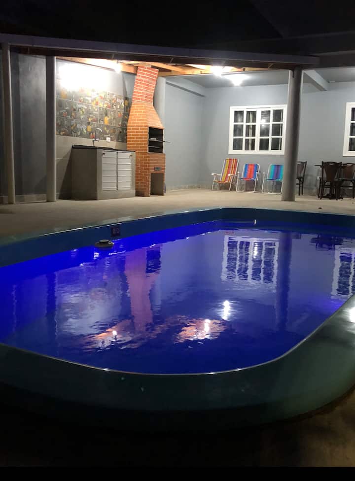 Casa Perto Da Praia Com Piscina - Matinhos